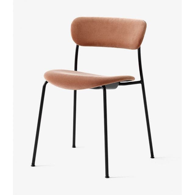 &Tradition Pavilion AV5 Lounge Chair